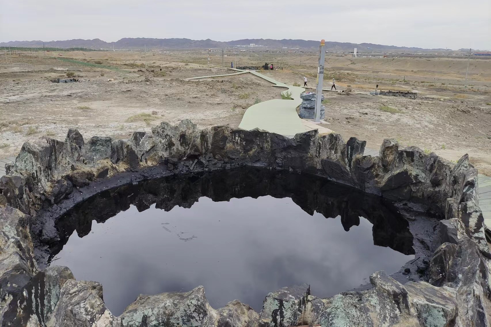 实验室组团前往新疆油田进行交流学习 – MRT&A Laboratory (YU)